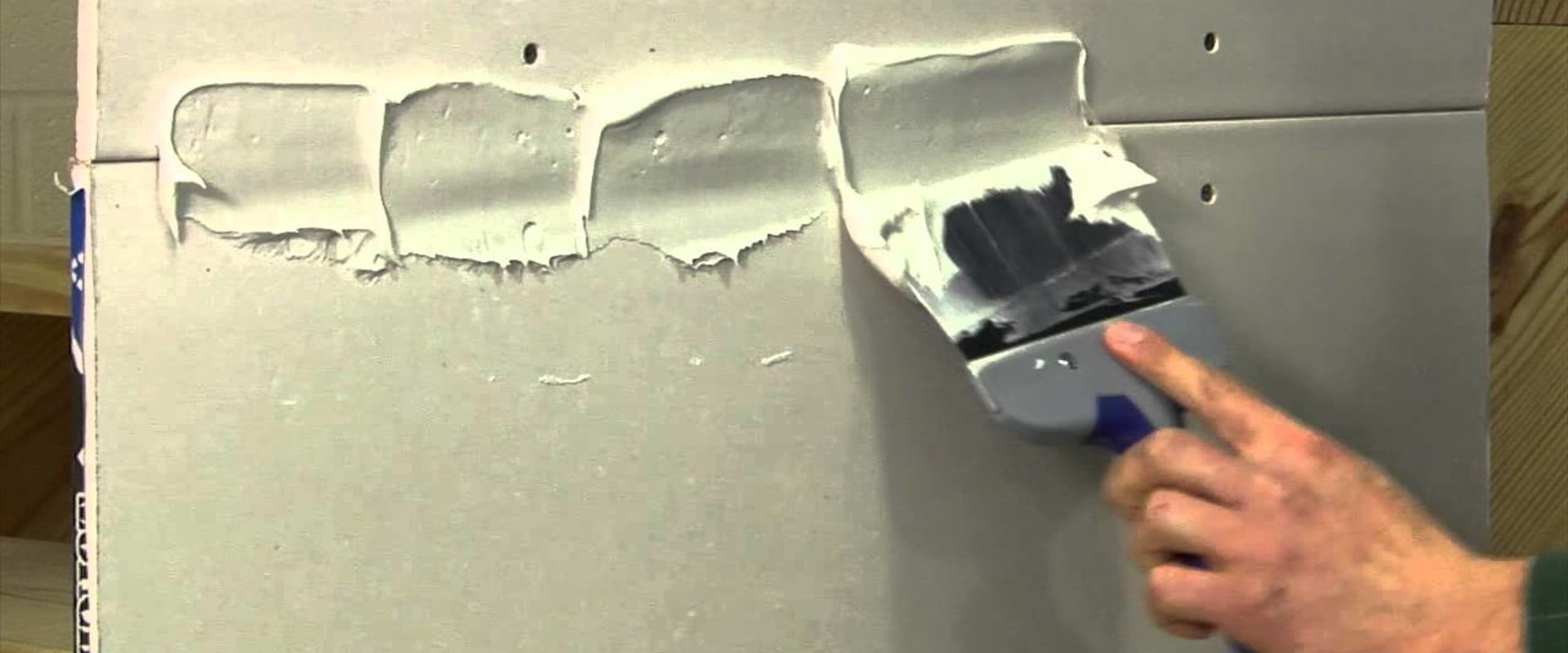 Taping and Mudding Joints: Essential Steps for Drywall Repair